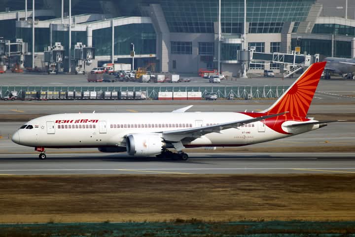 Un avion Air India s’écrase en Inde après le décollage avec 242 ...